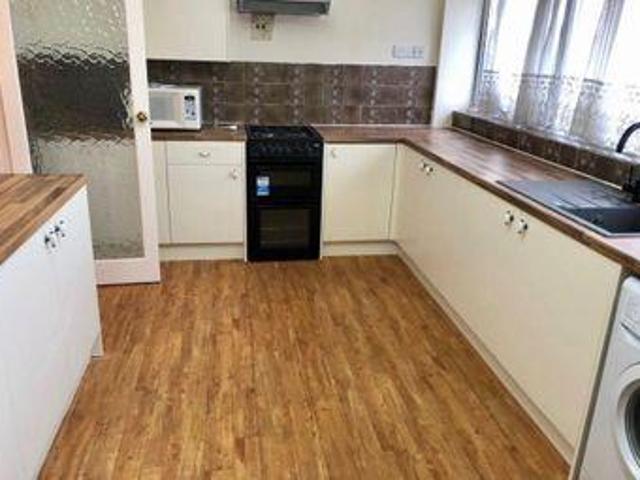 2 Bedrooms Flat for rent in Staines Road, Ilford IG1