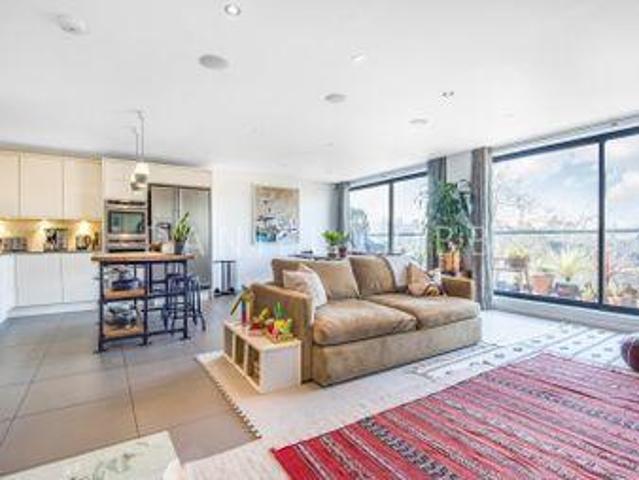 2 Bedrooms Flat for rent in Stannary Street, London SE11
