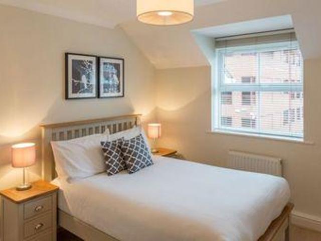 2 Bedrooms Flat for rent in Stanshawe Road, Reading RG1