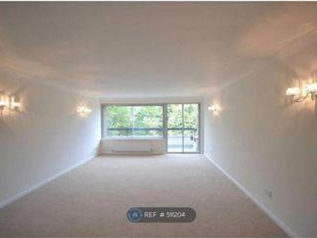 2 Bedrooms Flat for rent in Station Road, New Barnet EN5