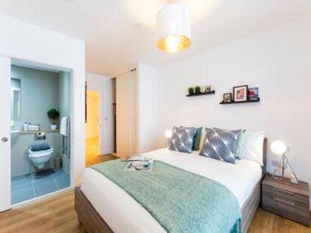 2 Bedrooms Flat for rent in Station Road, Lewisham SE13