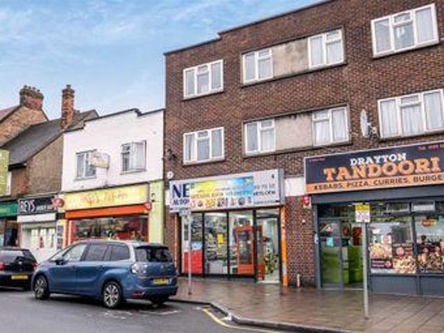 2 Bedrooms Flat for rent in Station Road, West Drayton, Middlesex UB7