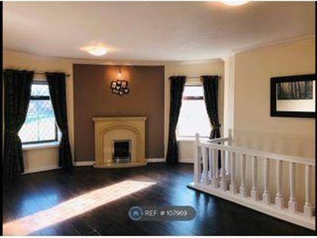 2 Bedrooms Flat for rent in Station Road, Woodhouse, Sheffield S13