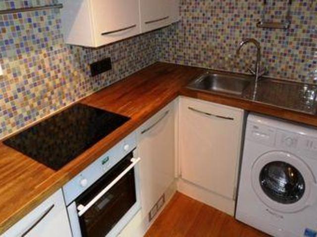 2 Bedrooms Flat for rent in Stern Close, Barking IG11