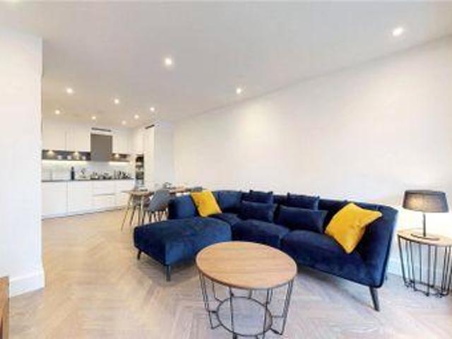 2 Bedrooms Flat for rent in Sterling Way, London N7