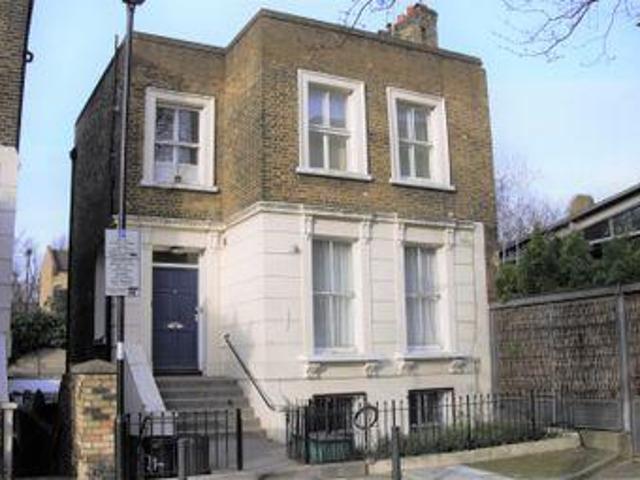 2 Bedrooms Flat for rent in Stock Orchard Street, London N7