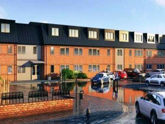 2 Bedrooms Flat for rent in Stratton Road, Swindon SN1