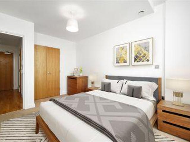 2 Bedrooms Flat for rent in Stratford High Street, London E15