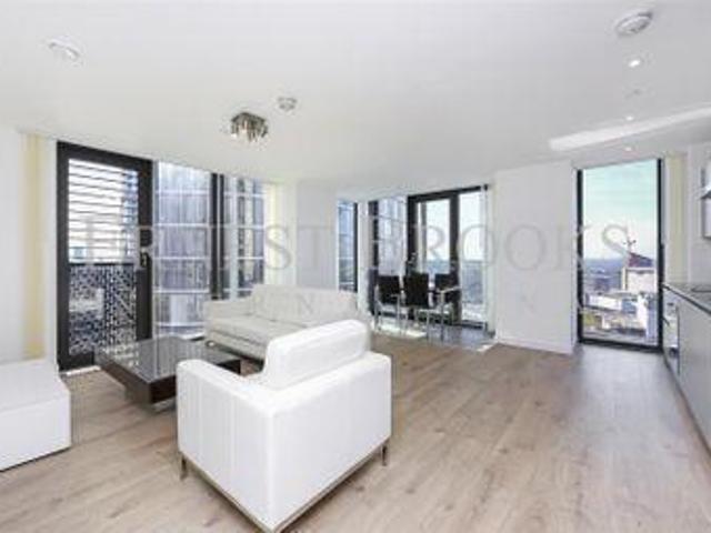 2 Bedrooms Flat for rent in Stratosphere Tower, Stratford E15