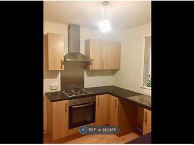 2 Bedrooms Flat for rent in Striven Drive, Falkirk FK2