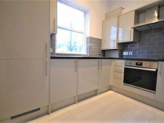2 Bedrooms Flat for rent in Sutherland Avenue, London W9