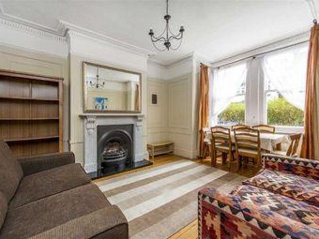 2 Bedrooms Flat for rent in Sudbourne Road, London SW2
