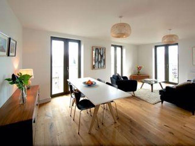 2 Bedrooms Flat for rent in Sugar House, Bristol BS1