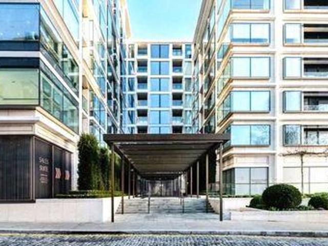 2 Bedrooms Flat for rent in Sugar Quay, Landmark Place, London EC3R