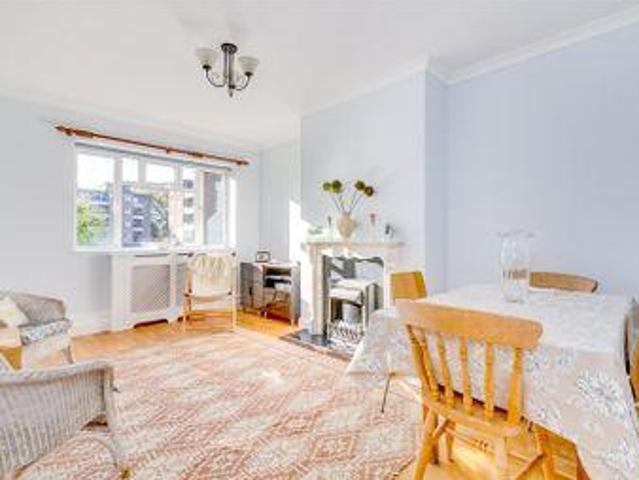 2 Bedrooms Flat for rent in Sulivan Court, Peterborough Road, London SW6