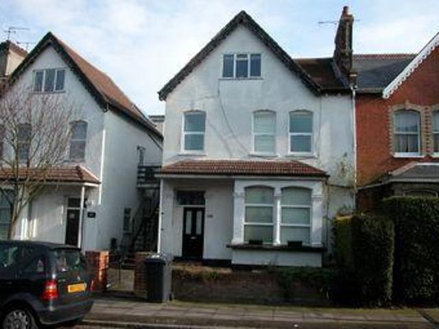 2 Bedrooms Flat for rent in Sunningfields Road, Hendon, London NW4