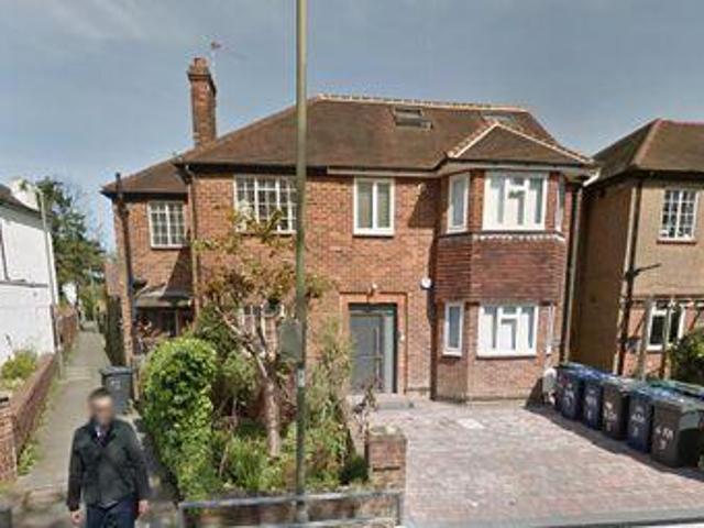2 Bedrooms Flat for rent in Sunningfields Road, Hendon, London NW4
