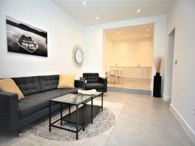 2 Bedrooms Flat for rent in Sunningfields Road, Hendon NW4