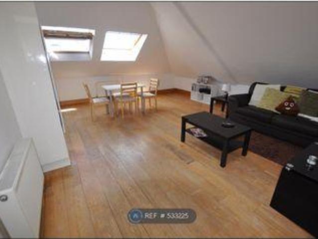 2 Bedrooms Flat for rent in Sunningfields Road, London NW4
