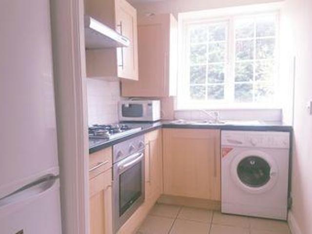 2 Bedrooms Flat for rent in Sunny Gardens Road, Hendon NW4