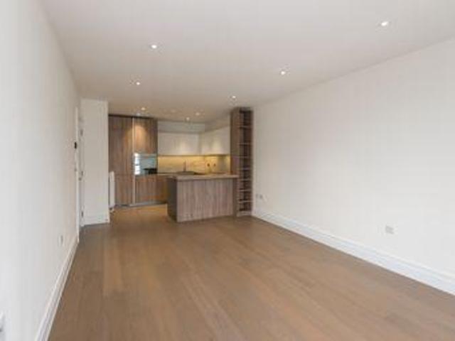 2 Bedrooms Flat for rent in Sury Basin, Kingston KT2