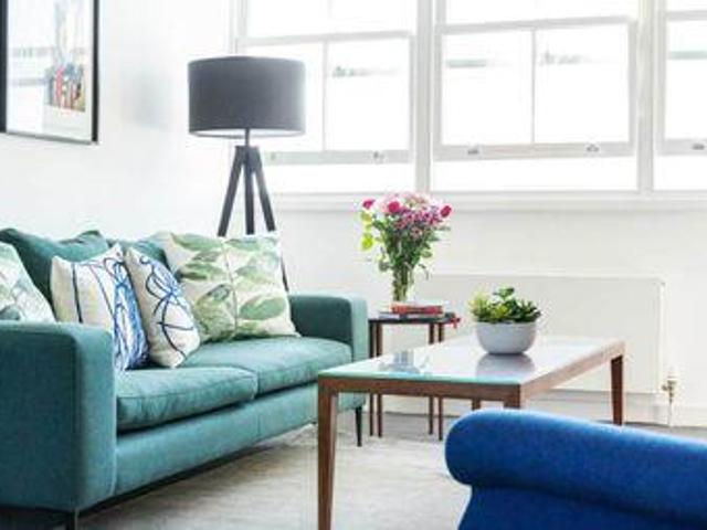 2 Bedrooms Flat for rent in Sussex Gardens, Paddington W2