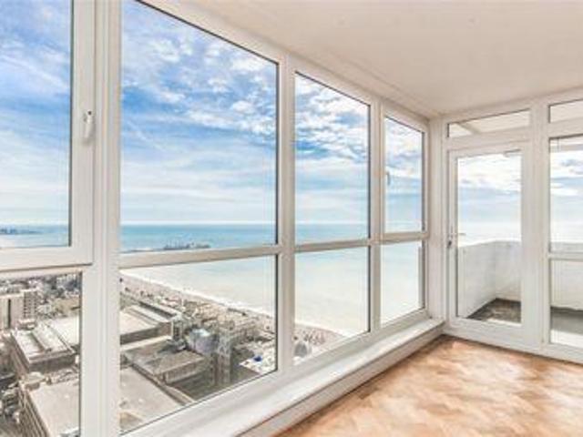 2 Bedrooms Flat for rent in Sussex Heights, St. Margarets Place, Brighton BN1