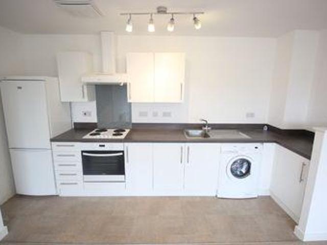 2 Bedrooms Flat for rent in Sweetman Place, Bristol BS2