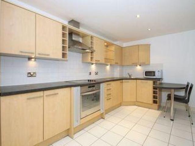 2 Bedrooms Flat for rent in Switch House, 4 Blackwall Way E14