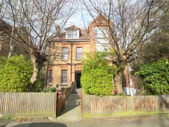 2 Bedrooms Flat for rent in Sylvan Road, London SE19