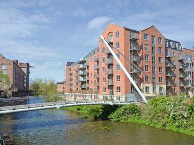 2 Bedrooms Flat for rent in Pound Lane, York YO1