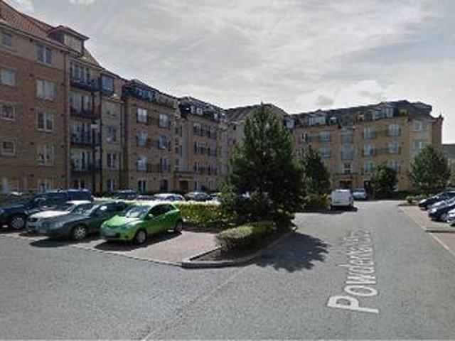 2 Bedrooms Flat for rent in Powderhall Brae, Edinburgh EH7
