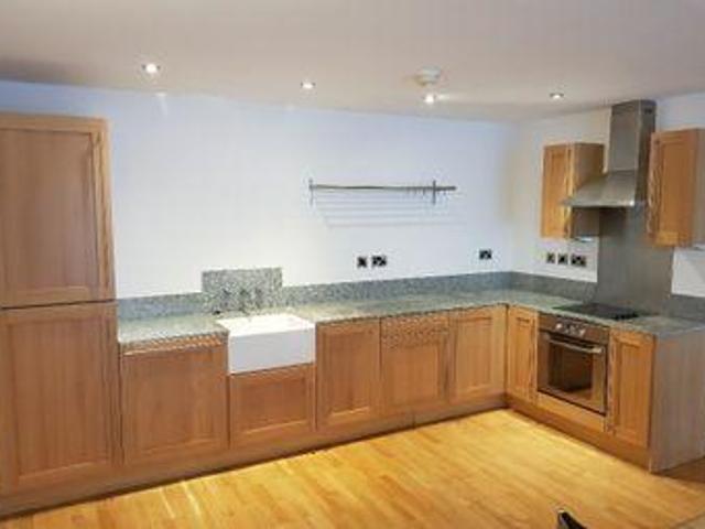 2 Bedrooms Flat for rent in Pollard Street, Manchester M4