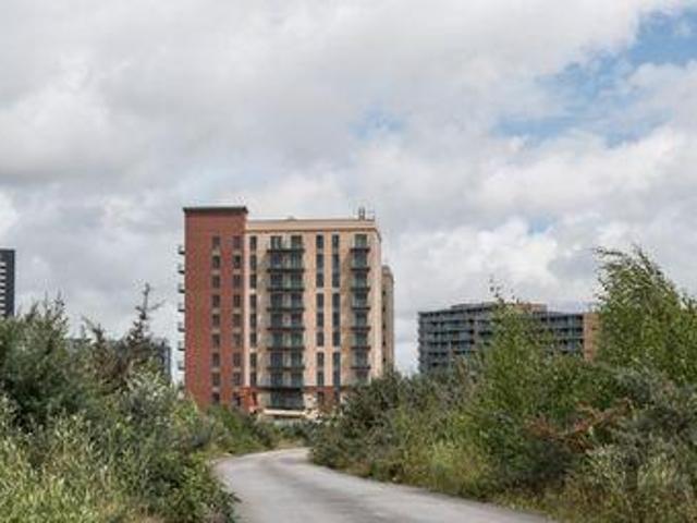 2 Bedrooms Flat for rent in Pomona Wharf, Castlefield M15
