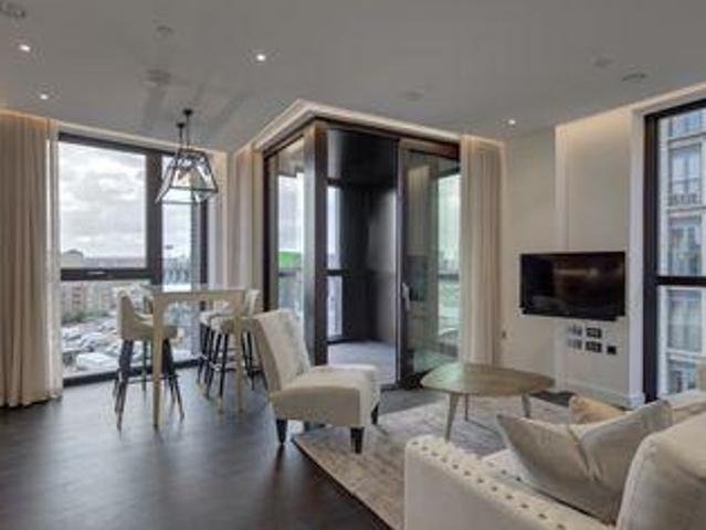 2 Bedrooms Flat for rent in Ponton Road, London SW11