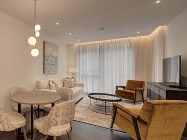 2 Bedrooms Flat for rent in Ponton Road, The Residence, London. SW11