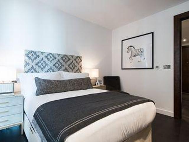 2 Bedrooms Flat for rent in Ponton Road, The Residence, London. SW11
