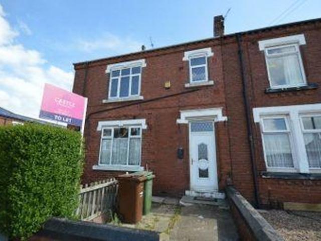 2 Bedrooms Flat for rent in Pontefract Road, Castleford WF10