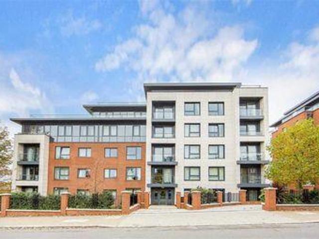 2 Bedrooms Flat for rent in Portland House, 3 Chartfield Ave, Putney SW15