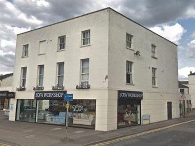 2 Bedrooms Flat for rent in Portland Street, Cheltenham GL52