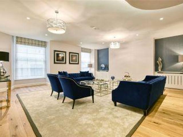 2 Bedrooms Flat for rent in Portland Place, London W1B