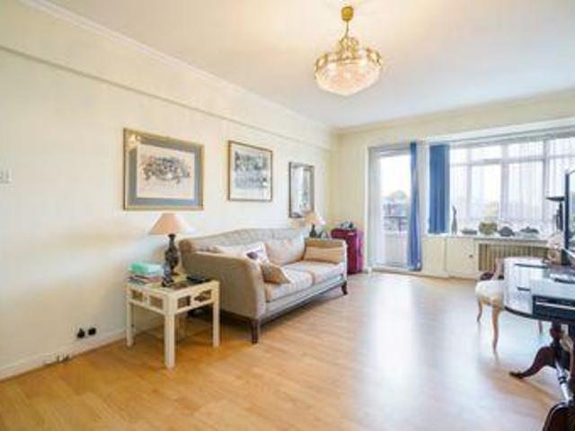 2 Bedrooms Flat for rent in Portsea Place, London W2