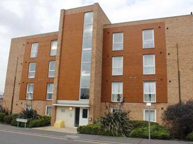2 Bedrooms Flat for rent in Pavilion Close, Leicester LE2
