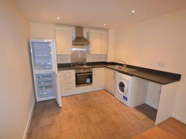 2 Bedrooms Flat for rent in Pavillion Close, The Wickets, Leicester LE2