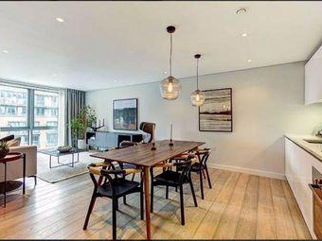 2 Bedrooms Flat for rent in Paddington Basin, Paddington, London W2