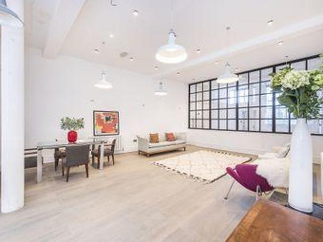 2 Bedrooms Flat for rent in Pages Yard, Church Street, London W4