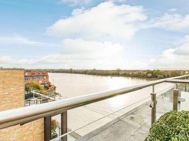 2 Bedrooms Flat for rent in Palace Wharf Apartments, Rainville Road, Hammersmith W6