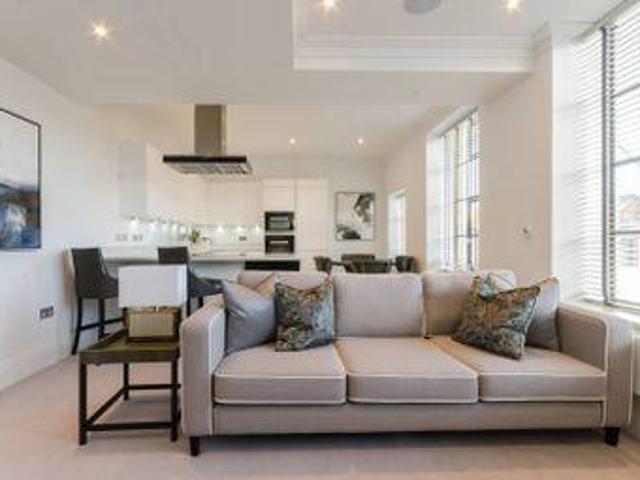 2 Bedrooms Flat for rent in Palace Wharf, Hammersmith W6