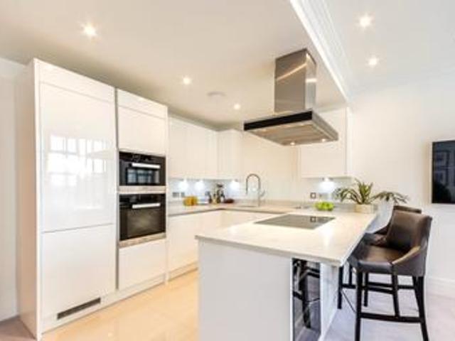 2 Bedrooms Flat for rent in Palace Wharf, Rainville Road, London W6