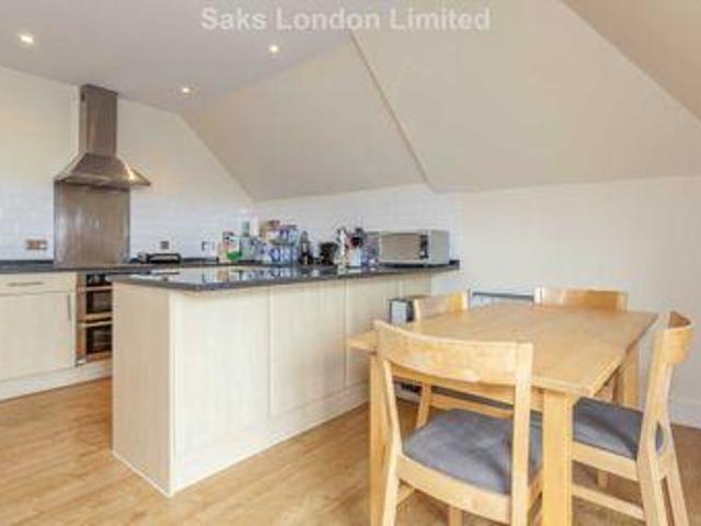 2 Bedrooms Flat for rent in Palfrey Place, Oval SW8